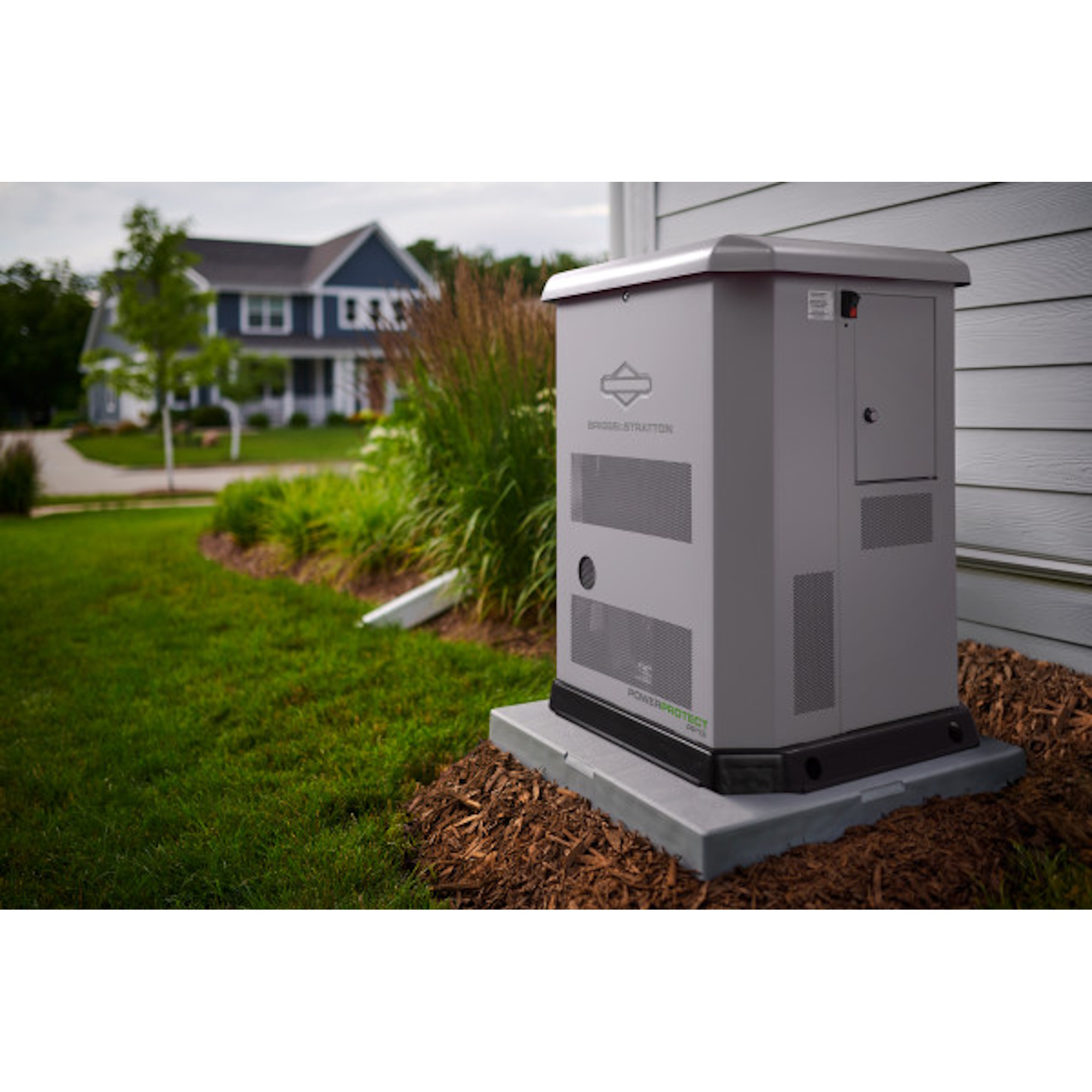 Briggs & Stratton PowerProtect PP13 - 13/11.5kW (LP/NG) Standby Generator w/ 100 amp 16-circuit ...