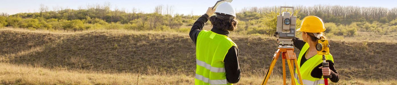 A Construction Laser Level Measures Lines Accurately Every Time ...