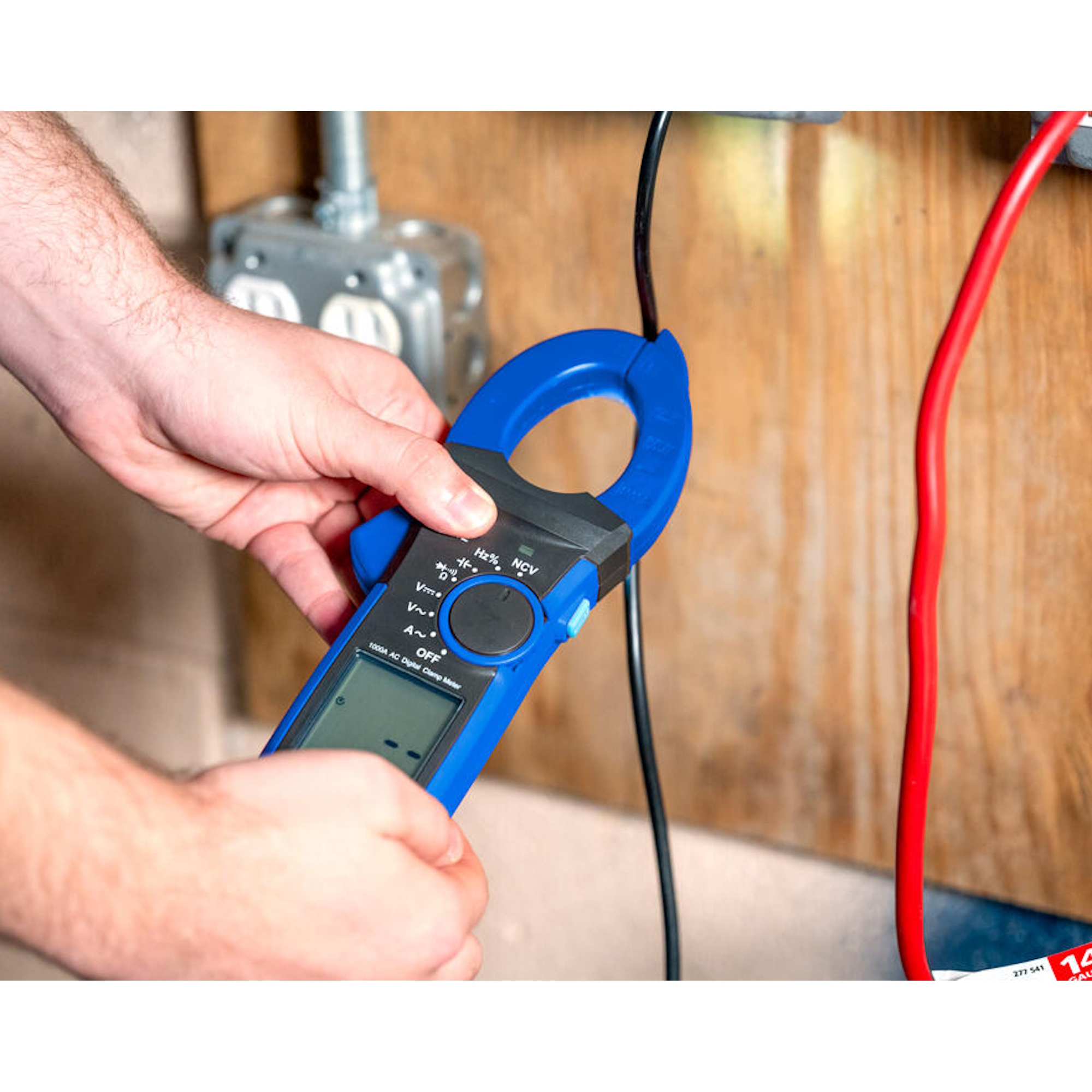 Jonard Tools 1000A Digital Clamp Meter - ACM-1000 - EngineerSupply