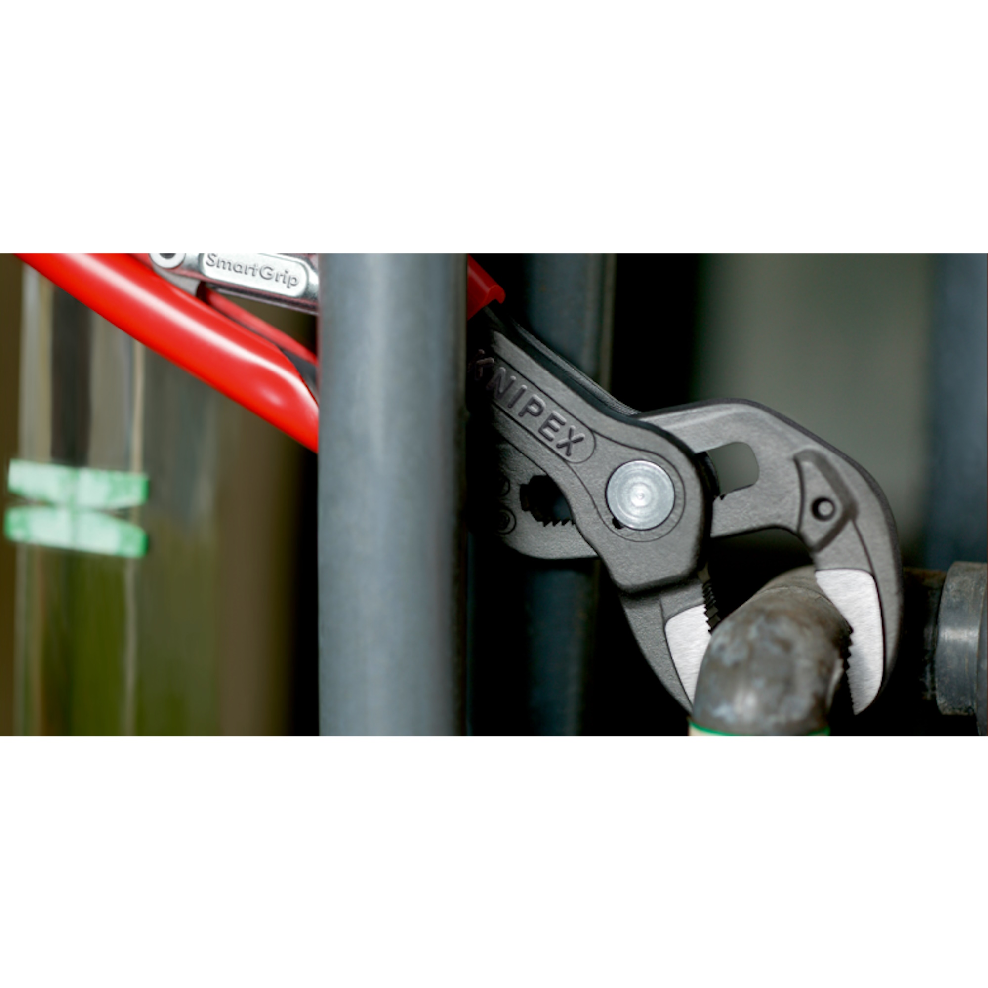 Knipex SmartGrip® Water Pump Pliers with Automatic Adjustment - 85 01 ...