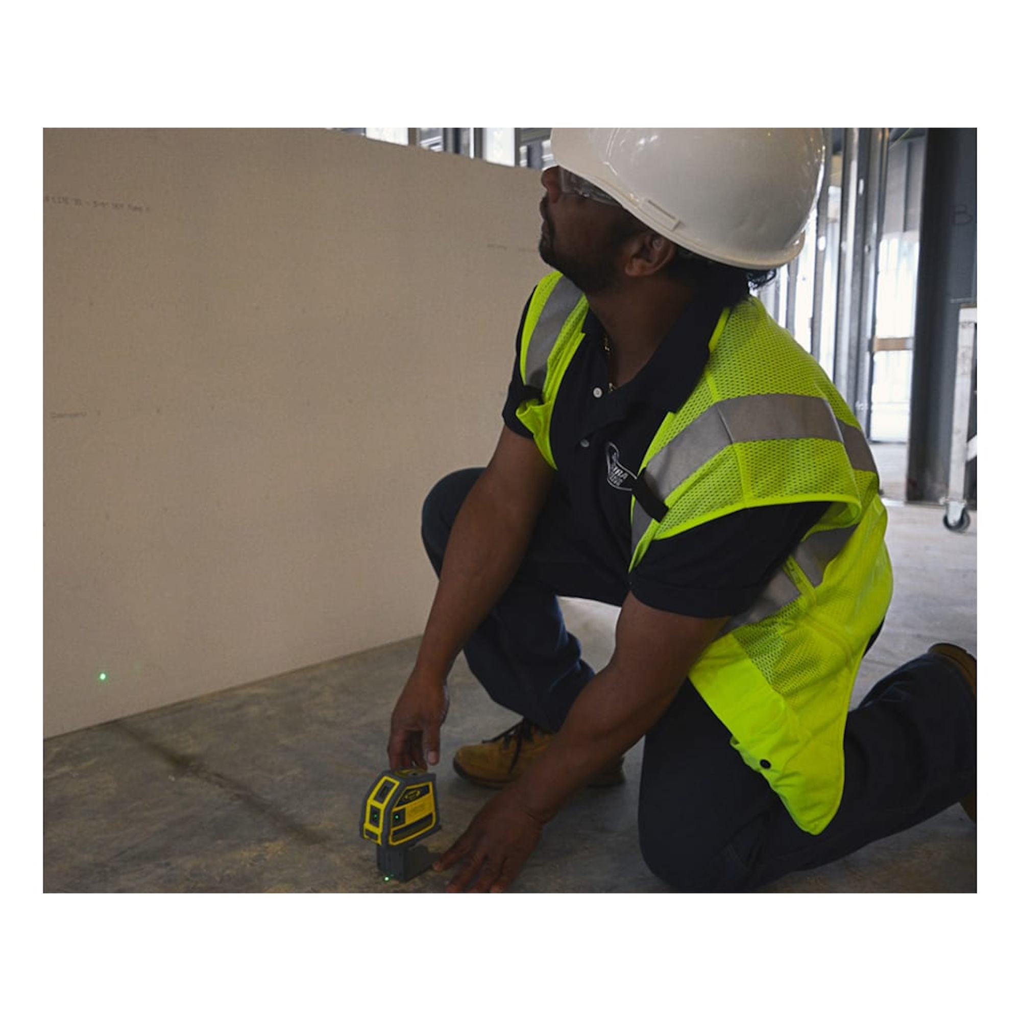 Spectra Precision 5 Beam Laser Pointer w/ Mount, Target and Pouch ...