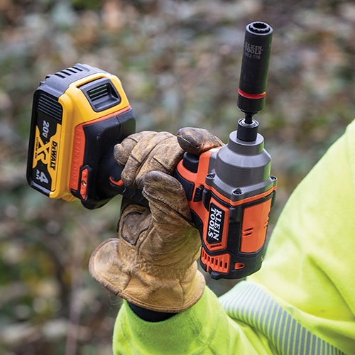 Klein Tools 1/4" Hex Drive Battery-Operated Compact Impact Driver Kit ...